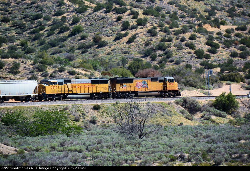 UP 4754 On Ex-SP Line Thru Cajon Pass